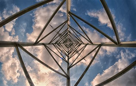 Using Data Virtualisation To Simplify Data Warehouse Migration To The Cloud Data Management