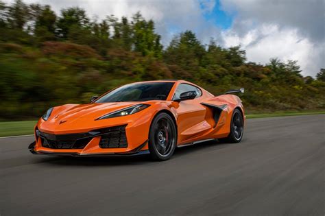 V8 Powered Coupes You Can Still Buy