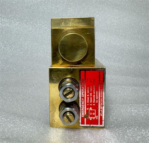 Danfoss Dpcv 3 Double Pilot Operated Check Valve 160g6000 Danfoss Dpcv3 160g6000 210 Bar