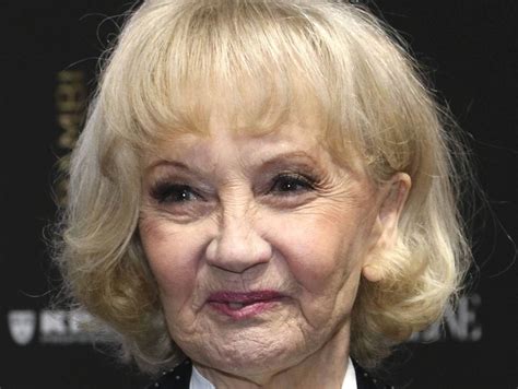 Lilo Pulver Sie Nimmt Nun Abschied Vom Leben Wunderweib