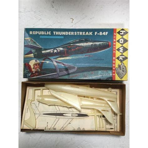 Hawk Republic Thunderstreak F 84f Vintage Plastic Model Kit The