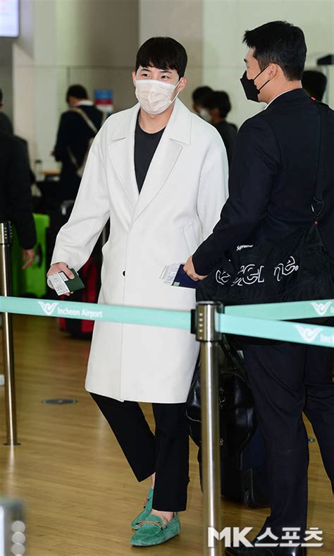 임찬규 ‘시선 사로잡는 패셔니스타 Mk포토 Mk스포츠 임찬규 ‘시선 사로잡는 패셔니스타 Mk포토 Mk스포츠