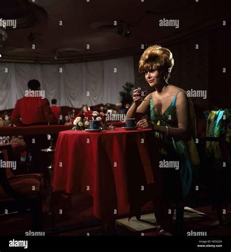 Tony Rome Jill St John Tm Copyright C Th Century Fox Film Corp Courtesy Everett