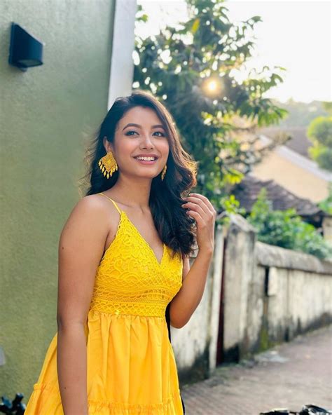 Surabhi Das Fashion Girl Images Teen Girl Poses Photography Poses Women