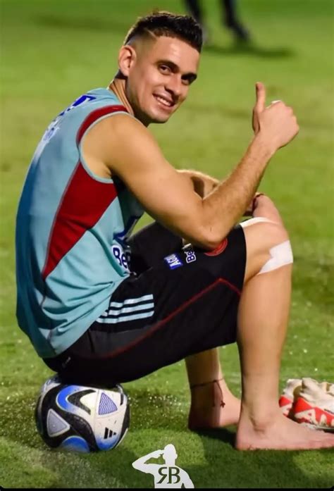 Rafael Santos Borr S Feet