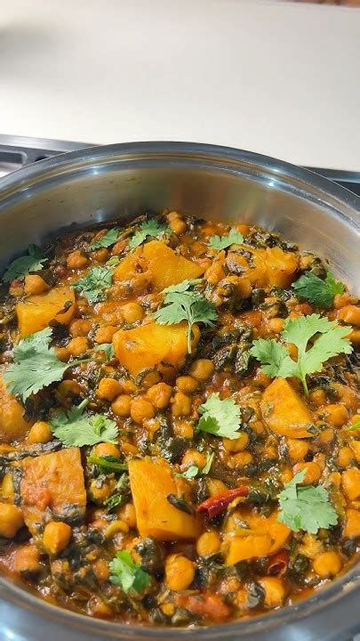 Purtassi Day 3 Chickpea Potato And Spinach Curry Youtube
