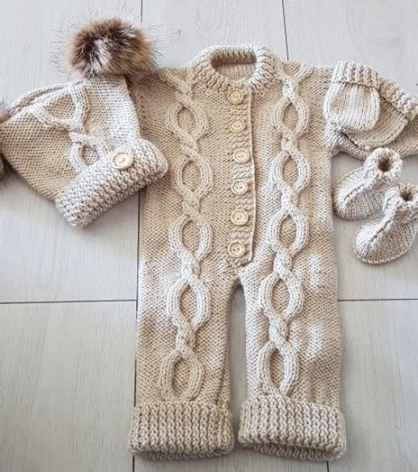 Strabane ⋆ Designed By Donna