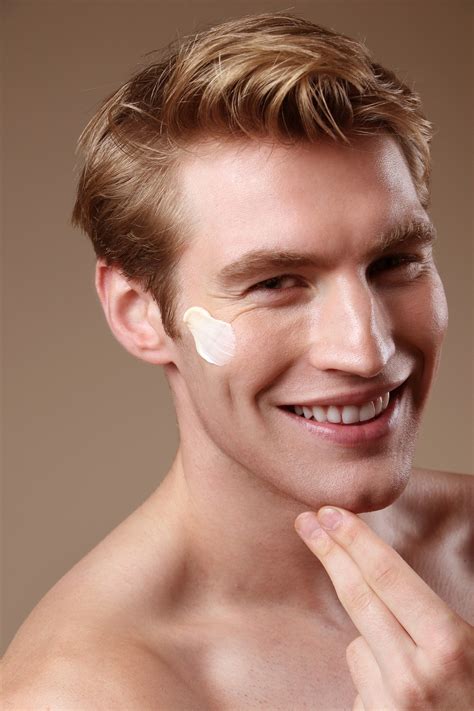 mot models archie oliver