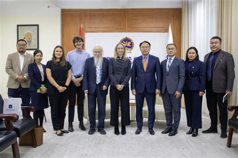 Хиймэл оюун ухааны хууль эрх зүйн орчинг бүрдүүлэхэд Их Британитай хамтарна