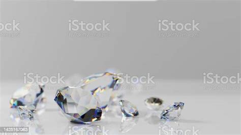 흰색 배경에 고립 된 다이아몬드 그룹 화려한 고급 크리스탈 보석 물체에 부드러운 초점 3d 렌더링 0명에 대한 스톡 사진 및 기타 이미지 Istock