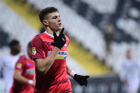 Slavni Premijerligaš Daje 6 Miliona Za Lukovića