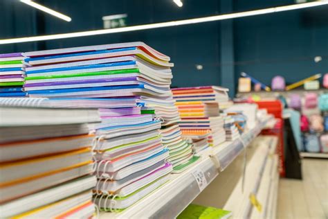 Комисията за защита на потребителите с масирани проверки преди първия учебен ден Общество