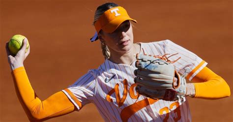 Womens Cws Shaping Up To Be Sec Showcase With 9 Of 16 Teams Left