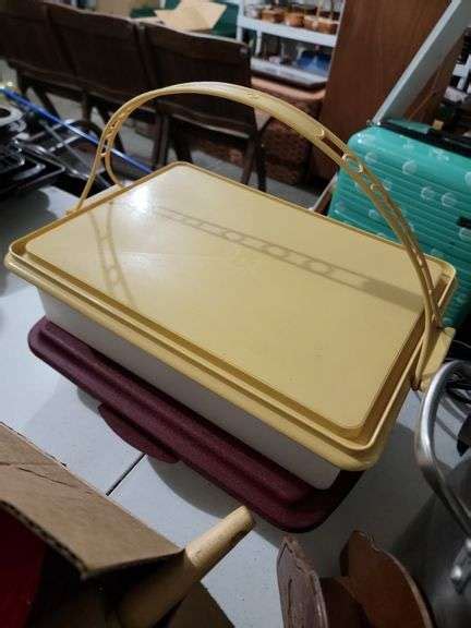 Tupperware Cookie Containers Baer Auctioneers Realty Llc