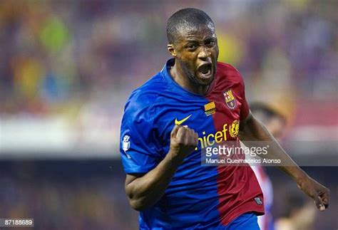 Yaya Toure Barcelona 2009 Photos And Premium High Res Pictures Getty Images