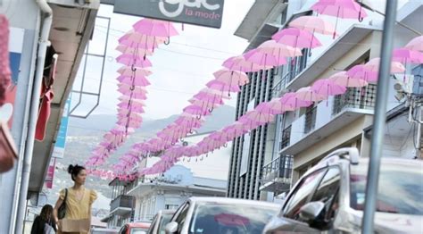 Saint Denis Voit La Vie En Rose Une Semaine Dactions Et De Prévention Contre Le Cancer Du Sein
