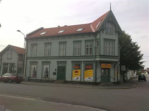 «sverrer Knudsen Larviksmannen Som Tegnet Knut Gribb Bøkebloggen