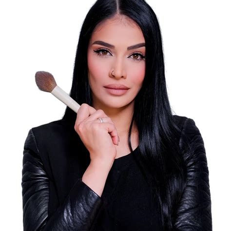 10 Hot Sexy Alaha Karimi Bikini Pics