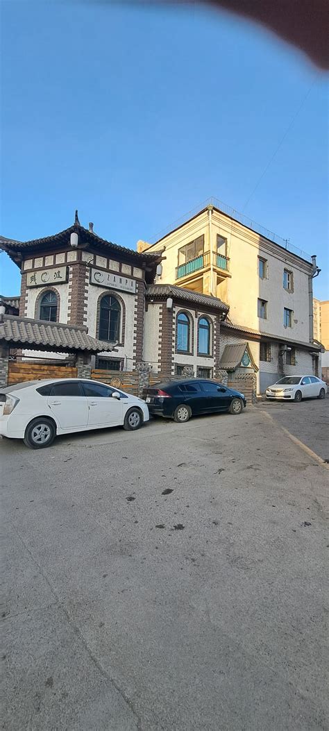 БЗД ийн 3 р хороо Энэ 48 р байшингийн энэ барилгыг урлагын бүтээлийн үнэ цэнийг мэдэрдэг