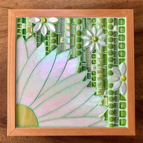 Daisy In Iridescent White Glass On Green Field Framed Etsy