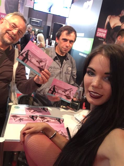 Lovenia Lux On Twitter Venus