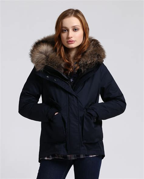 Woolrich - Rome - Banchetti Sport shop Woolrich
