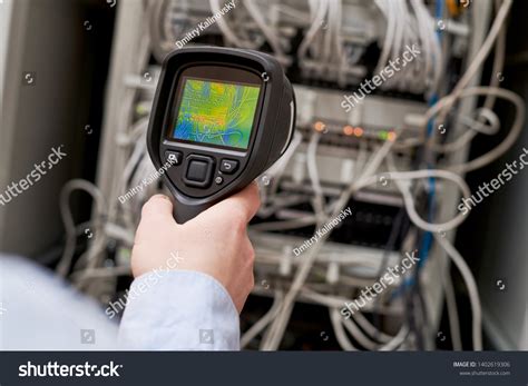 Categoría Hardware fault detection de fotos e imágenes Shutterstock