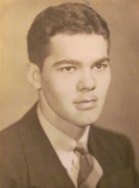 Sgt Robert Herman Bob” Wilson 1921 1944 Find A Grave Memorial