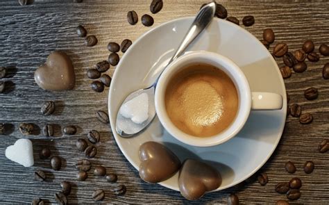 롱블랙 아메리카노 차이 쉽게 알아보기 물 에스프레소 순서