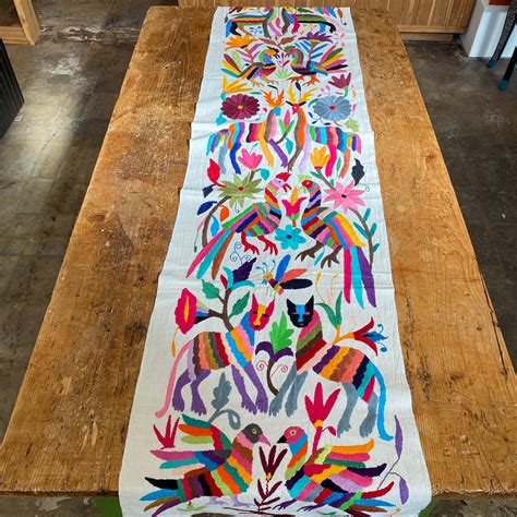 Otomi Embroidery Surroundings