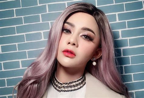 Jenita Janet Bantah Moge Sebagai Penyebab Perceraian Dengan Suami