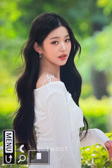 [잡담] 원영이 스페인 길거리 직찍 실화야 인스티즈 Instiz 연예 카테고리