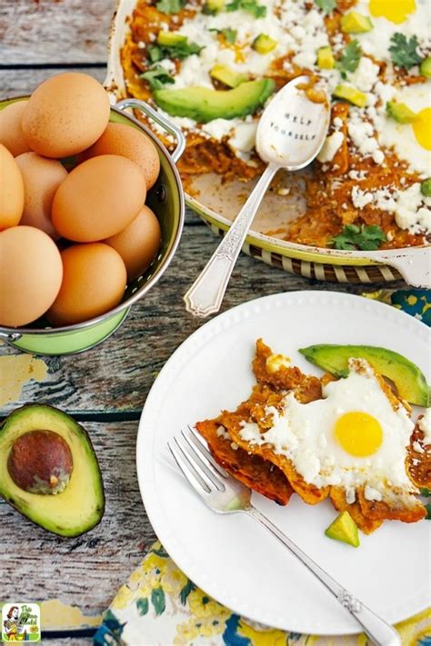 Easy Breakfast Chilaquiles With Eggs This Mama Cooks On A Diet
