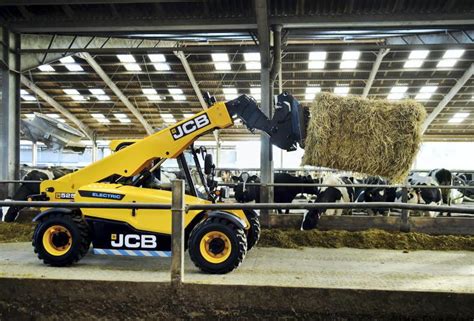 JCB Takes Wraps Off New Electric Telehandler Free