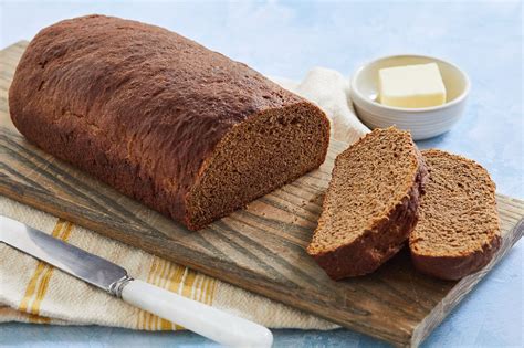 Steakhouse Style Pumpernickel Bread Gemmas Bigger Bolder Baking
