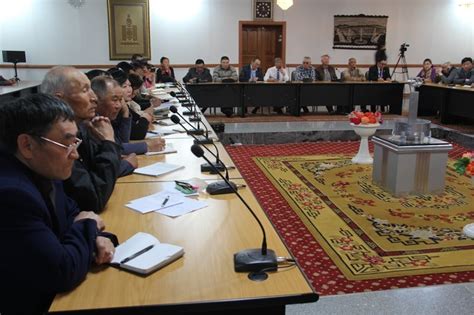 ДУА ийн Нийтийн тээврийн үйлчилгээний өнөөгийн байдал тулгамдаж буй асуудал сэдвээр хэлэлцүүлэг