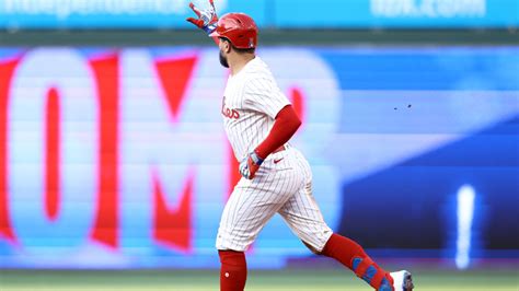 Kyle Schwarber Adds To June Legend Blasts Two Home Runs En Route To 60