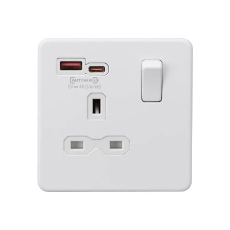 Matt White 13A 1G SP Switched Socket With Dual USB A C 12V DC 1 5A Max 18W With White Insert