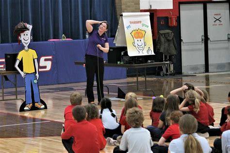 Mcc Students Enjoy Ned Shows Assembly