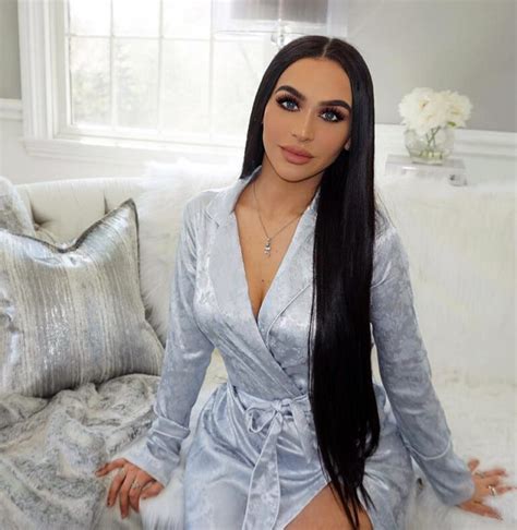 Carli Bybel Hot And Bikini Photo Collection Nude Leaked Diaries