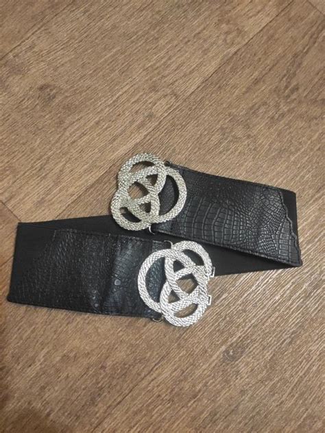 Пояс з красивою пряжкою — ціна 75 грн у каталозі Ремені Купити аксесуари за доступною ціною на