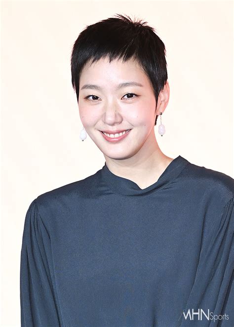 김고은 당차고 매력적인 숏컷 변신 아무나 못해 사랑스러운 잔디 곤 ️