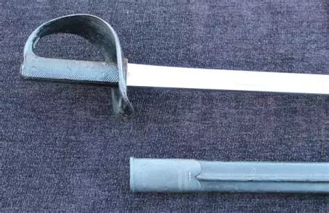 1900 Pattern Royal Navy Cutlass In Swords