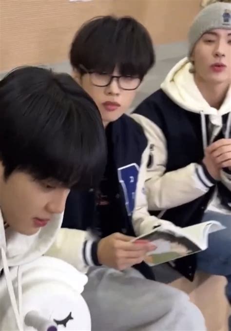 톨 On Twitter 김선우 너에게 닿기를 보는데요