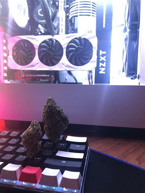 anyone know what s wrong with my keyboard r pcmasterracents