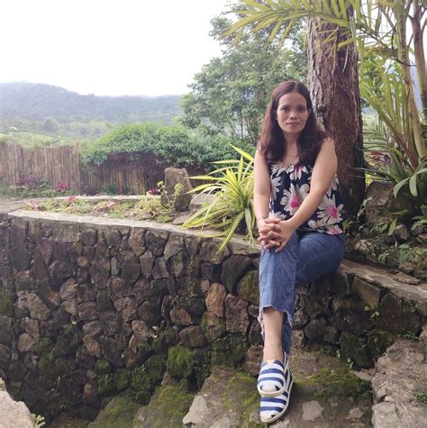 Locsin Yvonne Marie