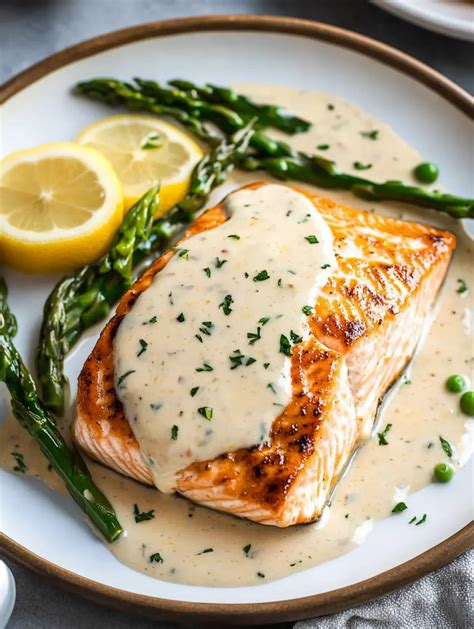 Easy Creamy Pan Seared Salmon With Lemon Garlic Cream Sauce