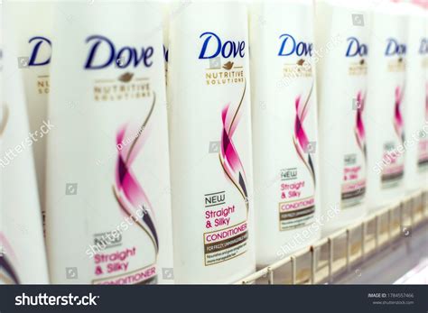 Dove Shampoo Logo