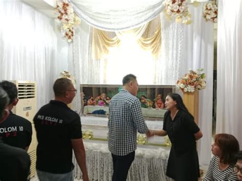 Royke Anter Kenang Alm Ir Frederik Najoan Birokrat Handal Yang Selalu