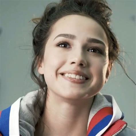 Олимпийская чемпионка Алина Загитова в фотосессии Cosmopolitan и Numero как создавалась красота